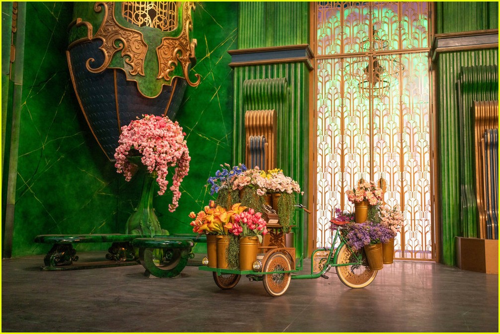 'Defying Gravity: The Curtain Rises on Wicked' NBC Special - Cast, How to Watch on TV & Stream ...