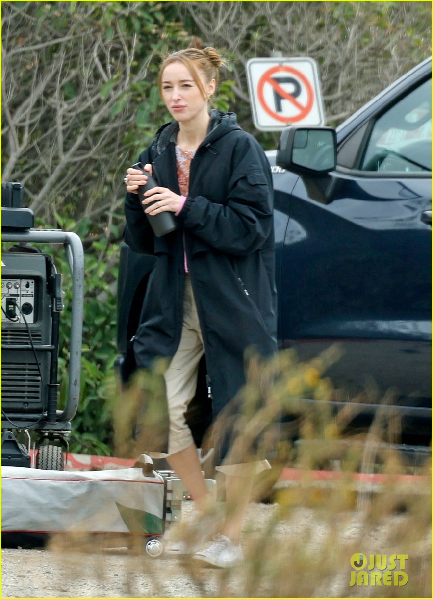 Zac Efron Drives Phoebe Dynevor in a Yellow Ferrari for 'Famous' Movie ...