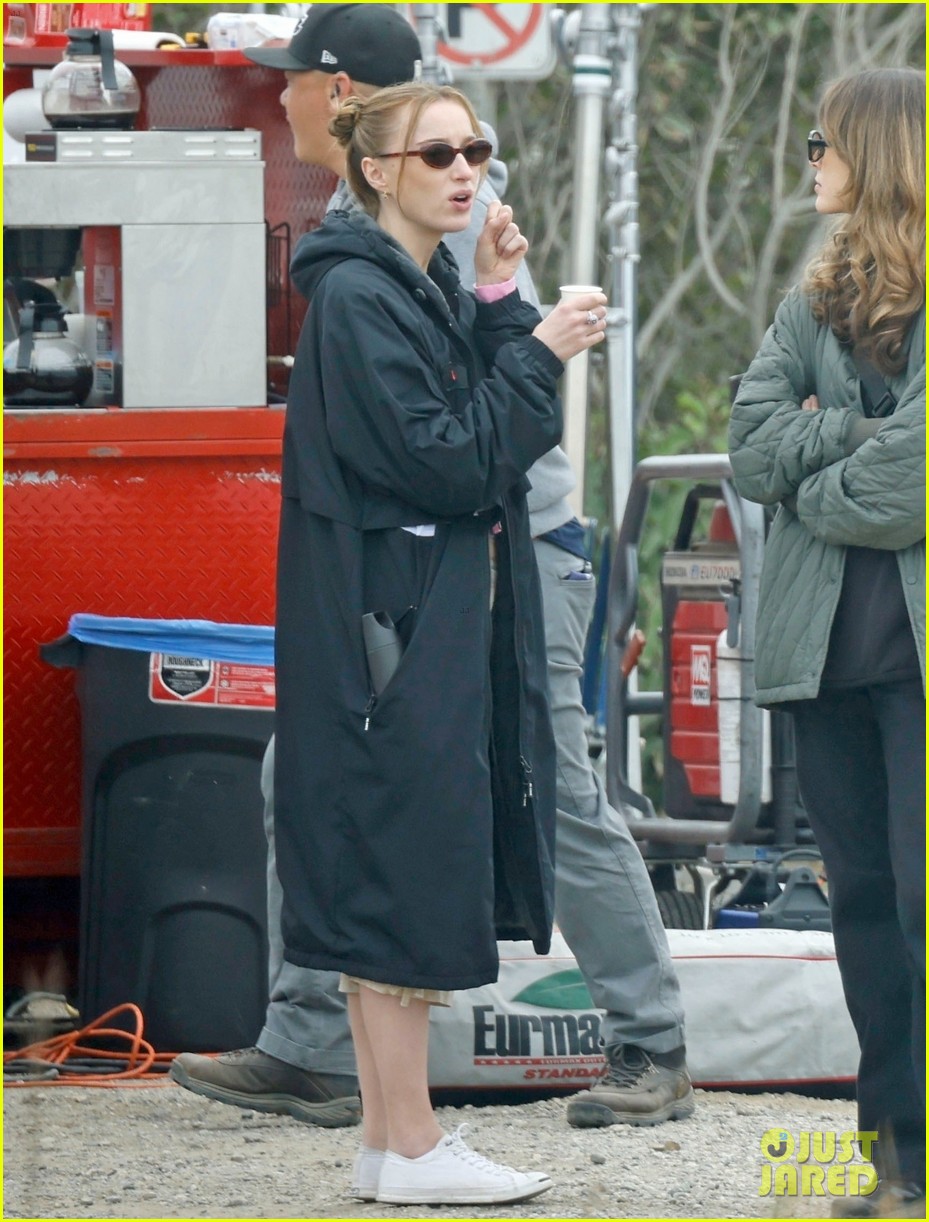 Zac Efron Drives Phoebe Dynevor in a Yellow Ferrari for 'Famous' Movie ...