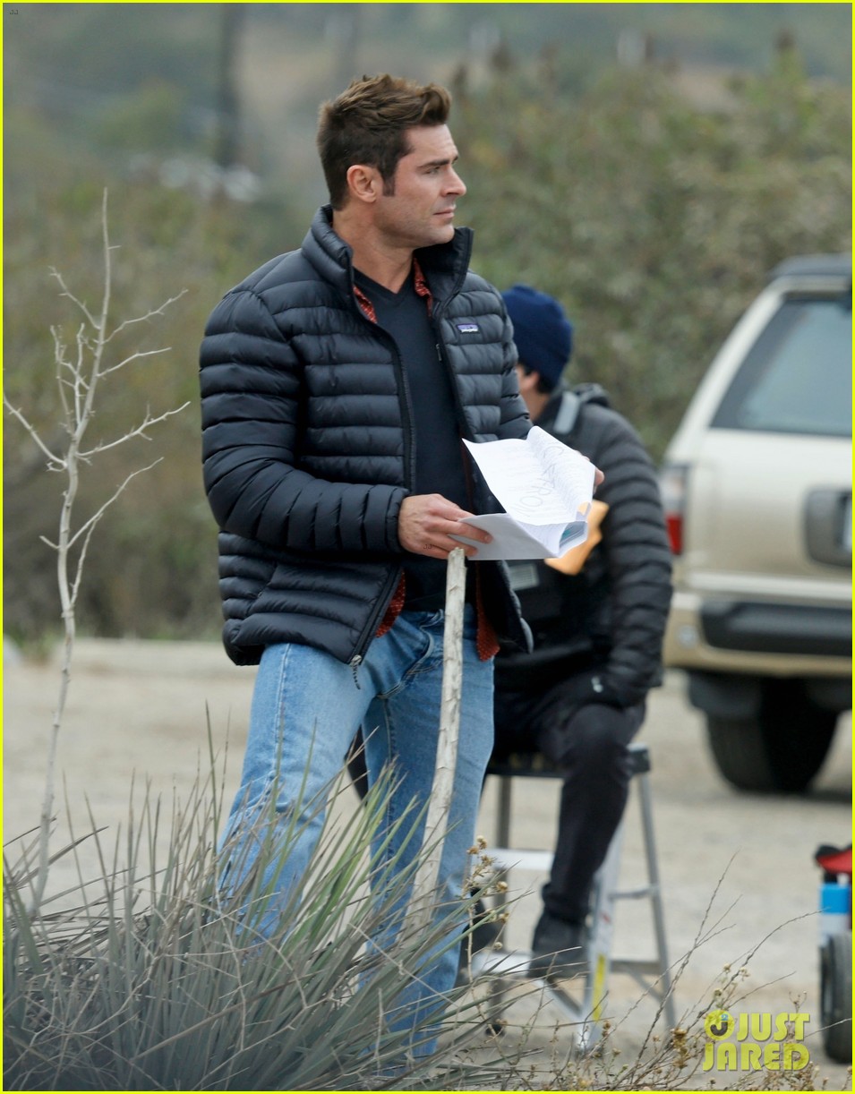 Zac Efron Drives Phoebe Dynevor in a Yellow Ferrari for 'Famous' Movie ...