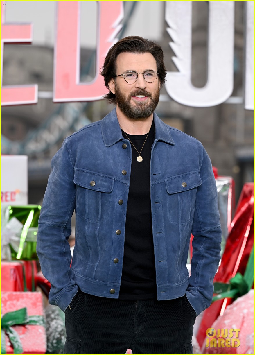 Chris Evans Explains Why He's Sporting New Beard, Reveals Movie He's Filming: Photo 5096946 ...