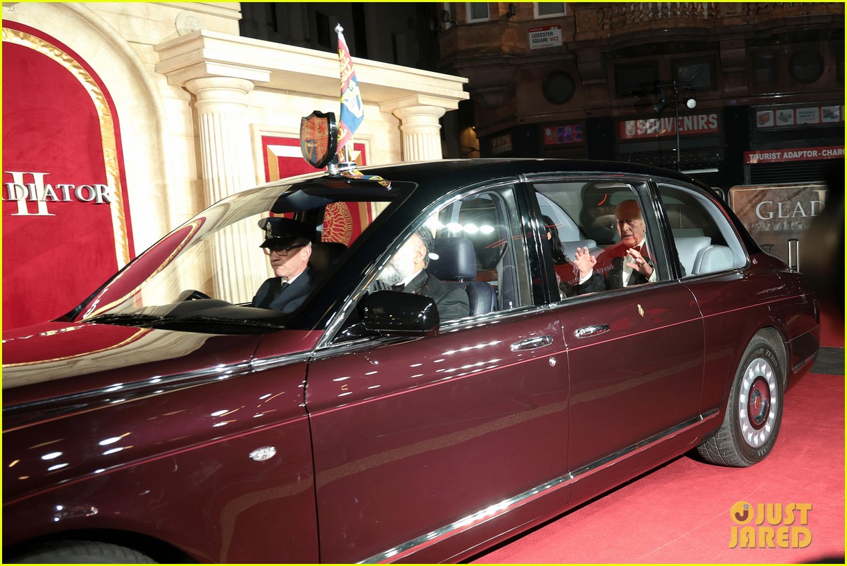 Paul Mescal, Denzel Washington, & 'Gladiator 2' Cast Meet King Charles ...