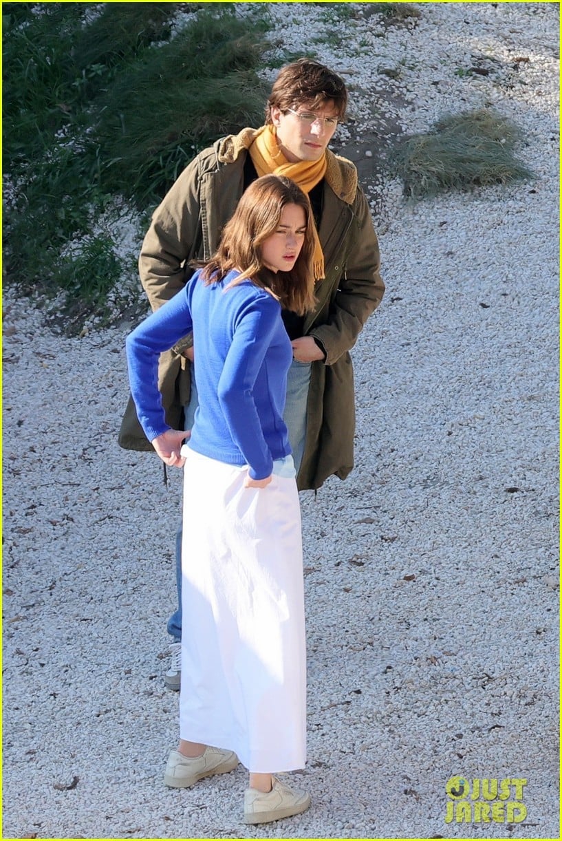 Grace Van Patten Films Amanda Knox Hulu Series in Italy with Co-Star ...