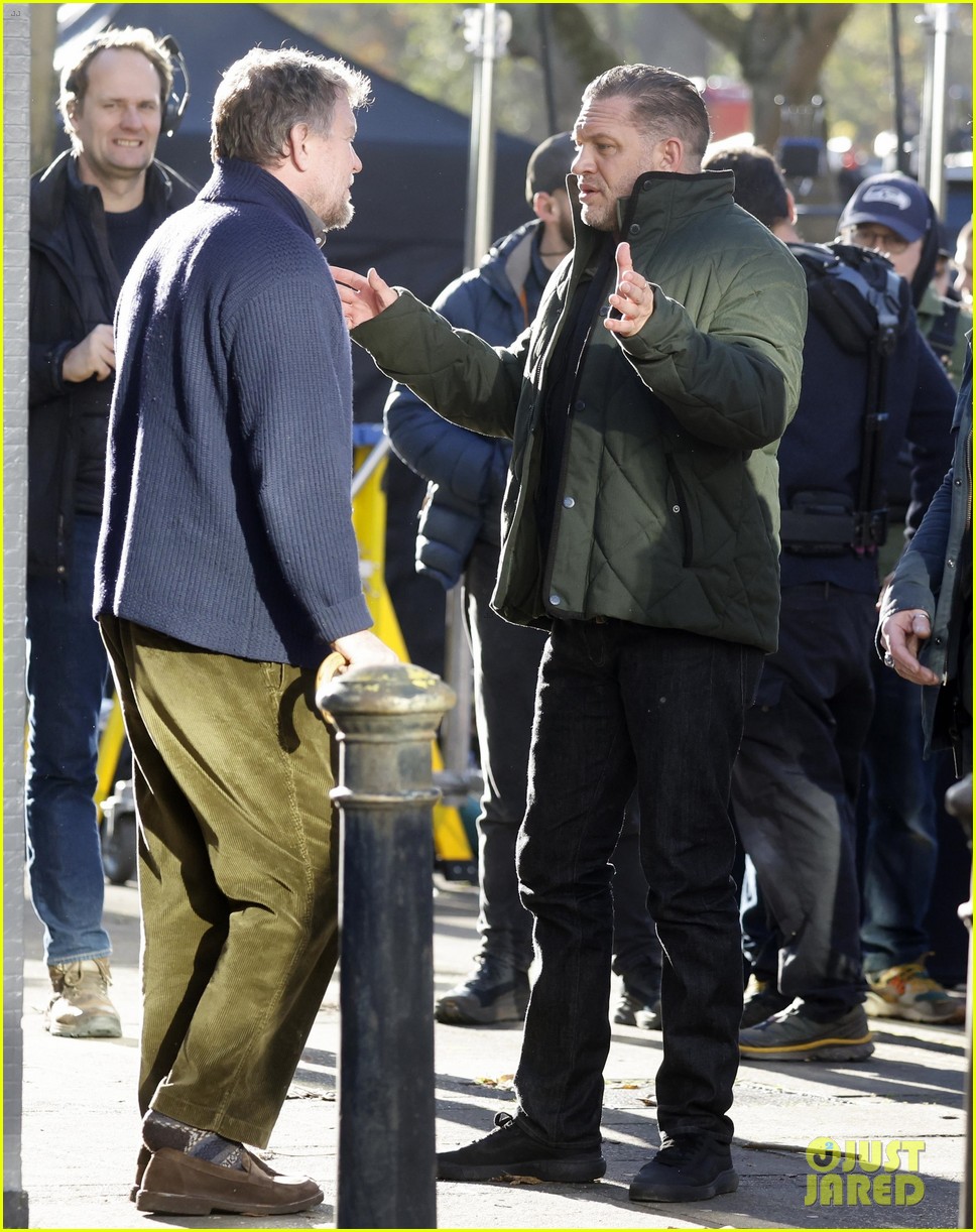 Tom Hardy Films Scenes for New Guy Ritchie Series in London: Photo ...