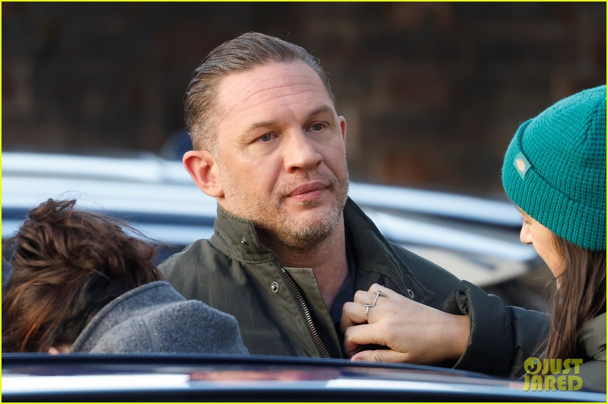 Tom Hardy Films Scenes for New Guy Ritchie Series in London: Photo ...