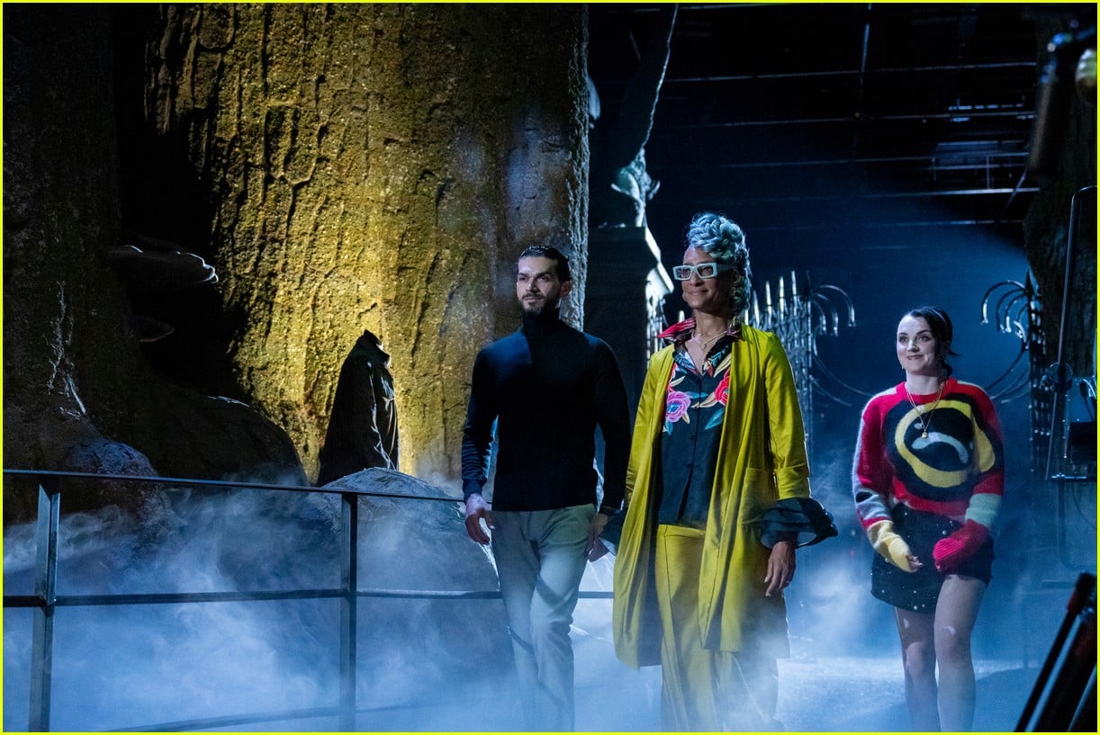 'Harry Potter: Wizards of Baking': Food Network TV Show Cast, Hosts ...