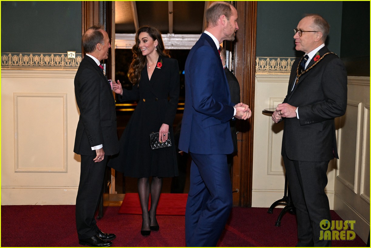 Kate Middleton Returns to the Spotlight for Remembrance Day Event with ...