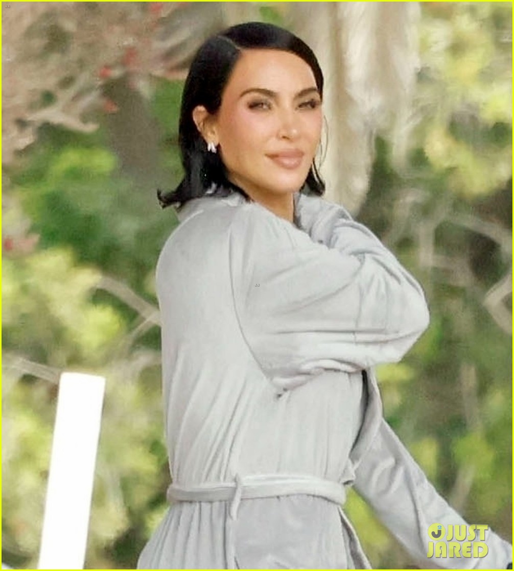 Kim Kardashian Arrives on Set to Film Scenes for New Hulu Legal Drama ...