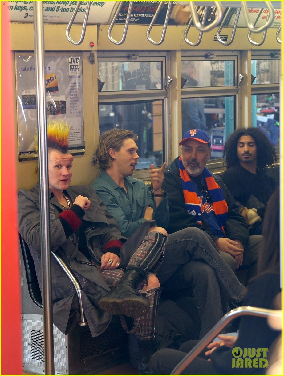 Austin Butler, Matt Smith, & Regina King Film Action Scene for 'Caught Stealing' in Queens ...