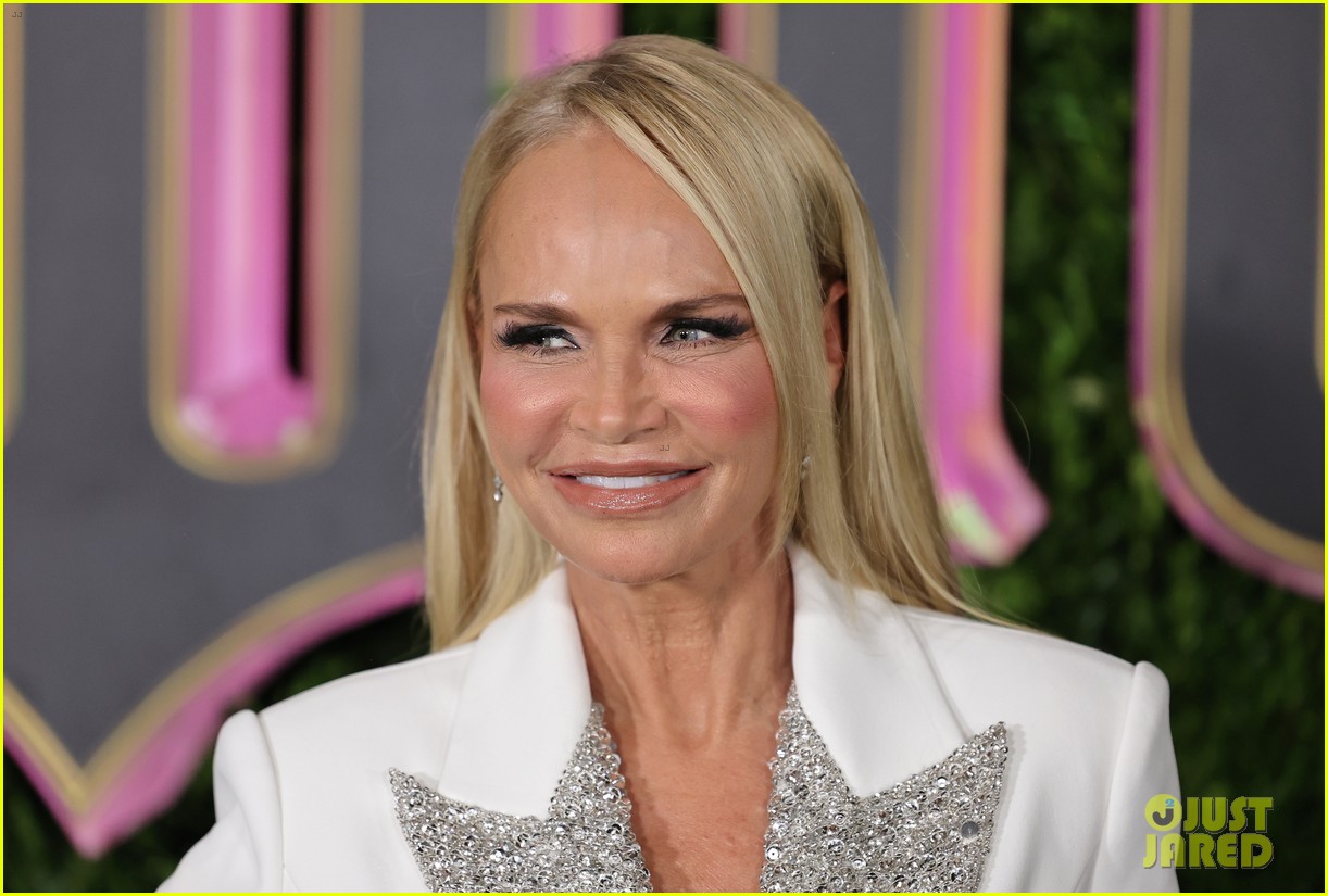 Kristin Chenoweth, Lea Michele, & More Broadway Favorites Attend ...