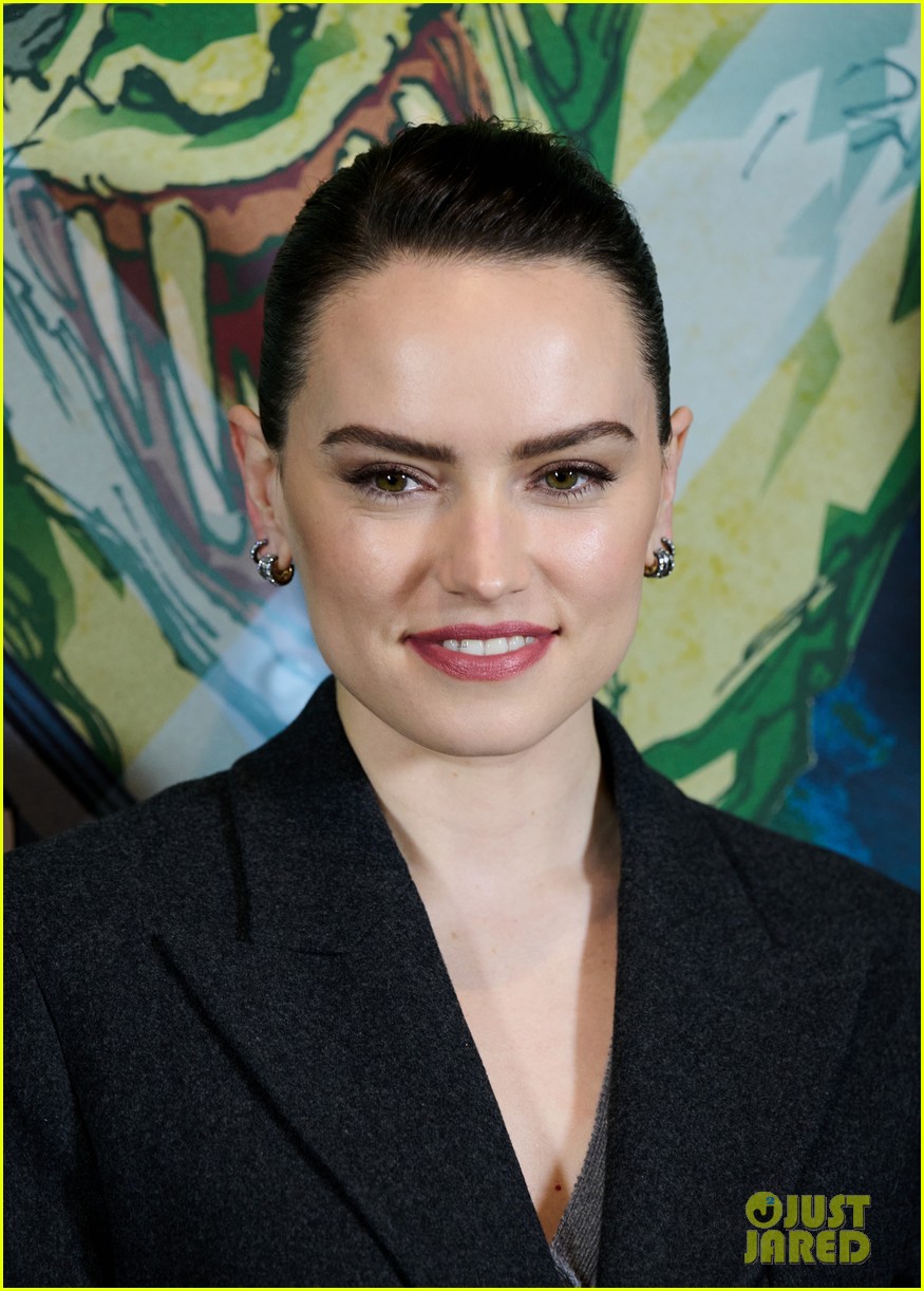 Daisy Ridley & Husband Tom Bateman Premiere New Movie 'Magpie' in ...
