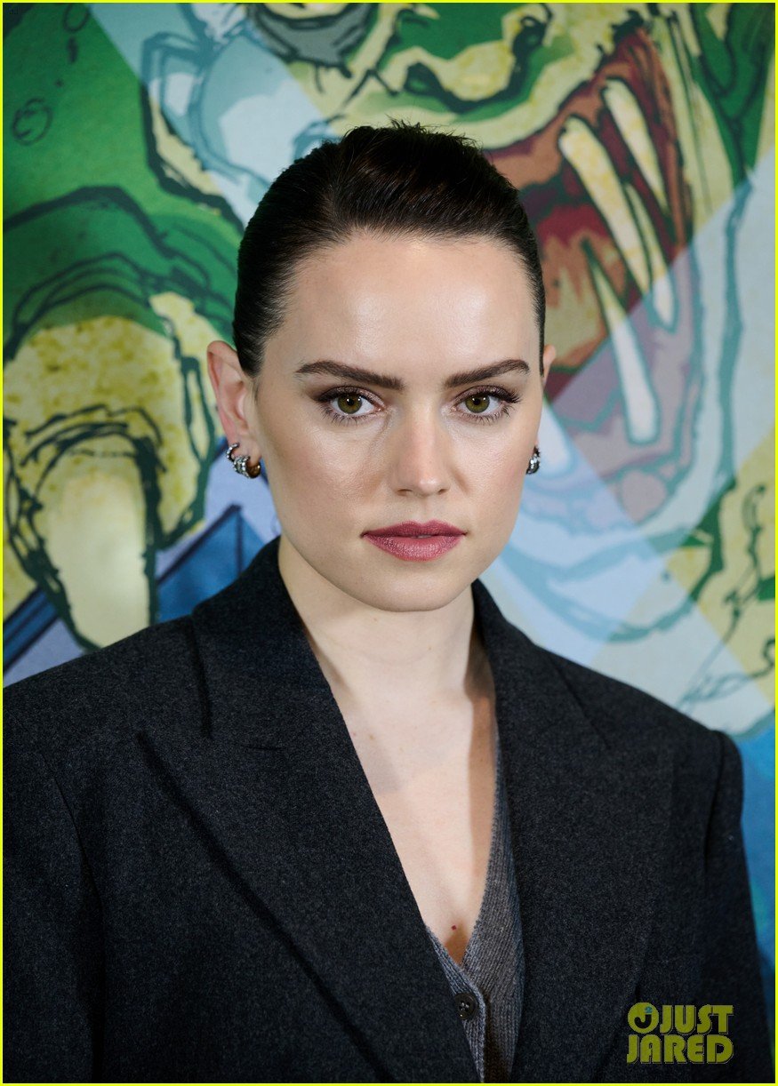 Daisy Ridley & Husband Tom Bateman Premiere New Movie 'Magpie' in ...