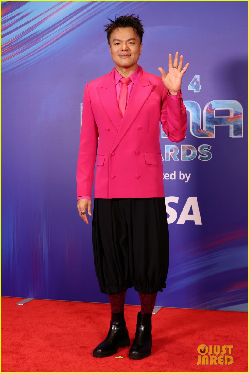 MAMA Awards 2024 Photos from Night One in Los Angeles - See Every Red Carpet Picture!: Photo ...