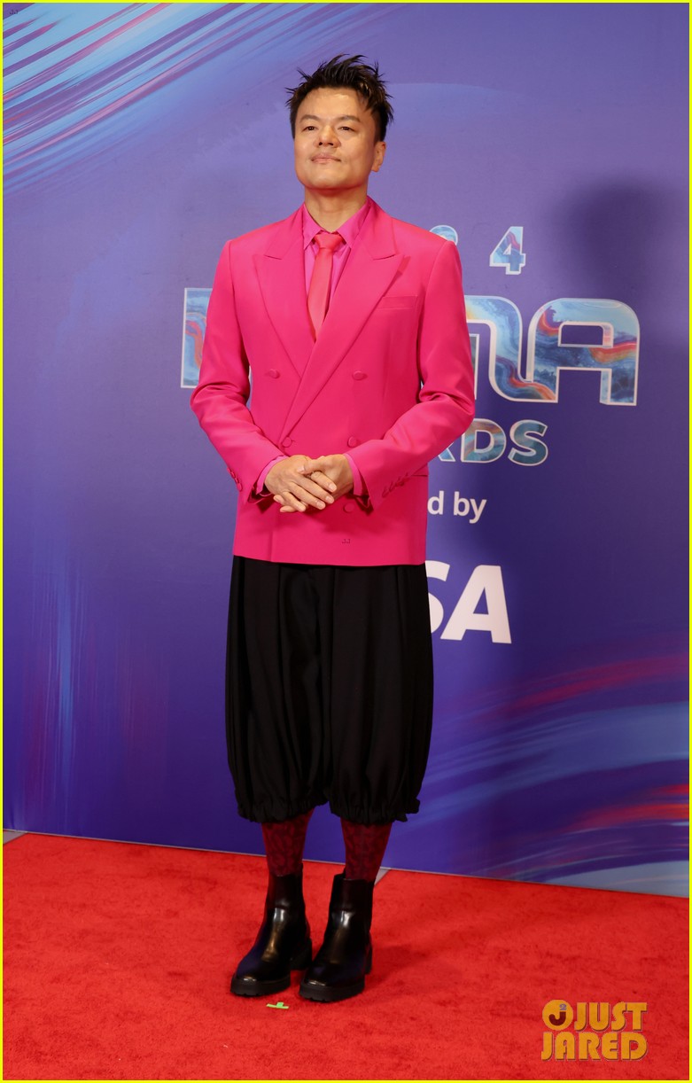 MAMA Awards 2024 Photos from Night One in Los Angeles - See Every Red Carpet Picture!: Photo ...