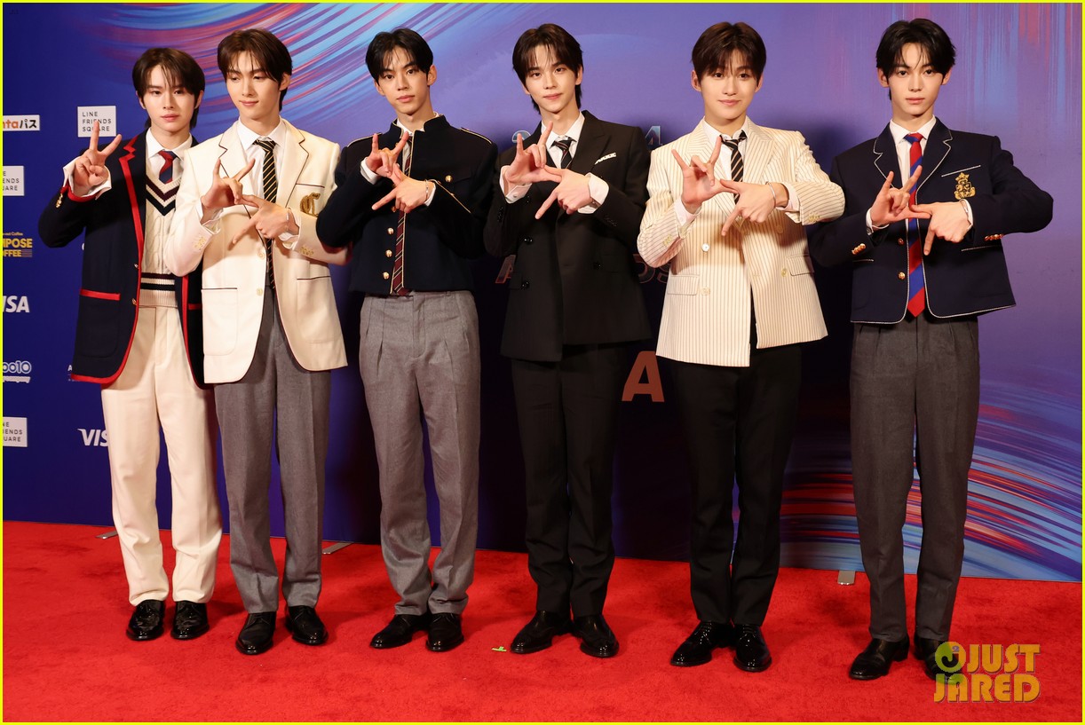 MAMA Awards 2024 Photos from Night One in Los Angeles - See Every Red Carpet Picture!: Photo ...