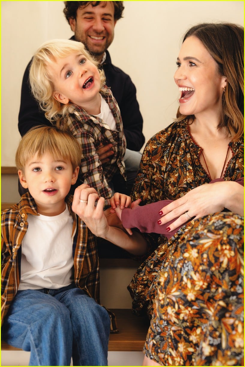 Mandy Moore & Taylor Goldsmith Share First Portraits as a Family of 5 ...