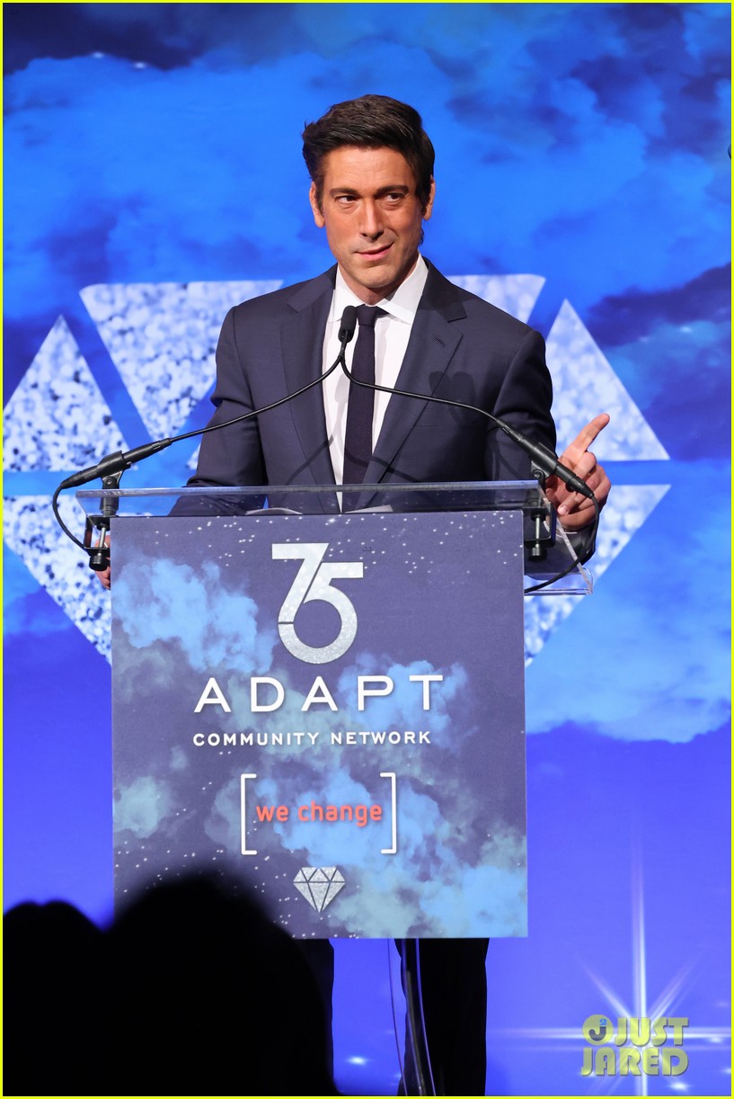 Is David Muir Single or Married? What We Know About the ABC Anchor's ...
