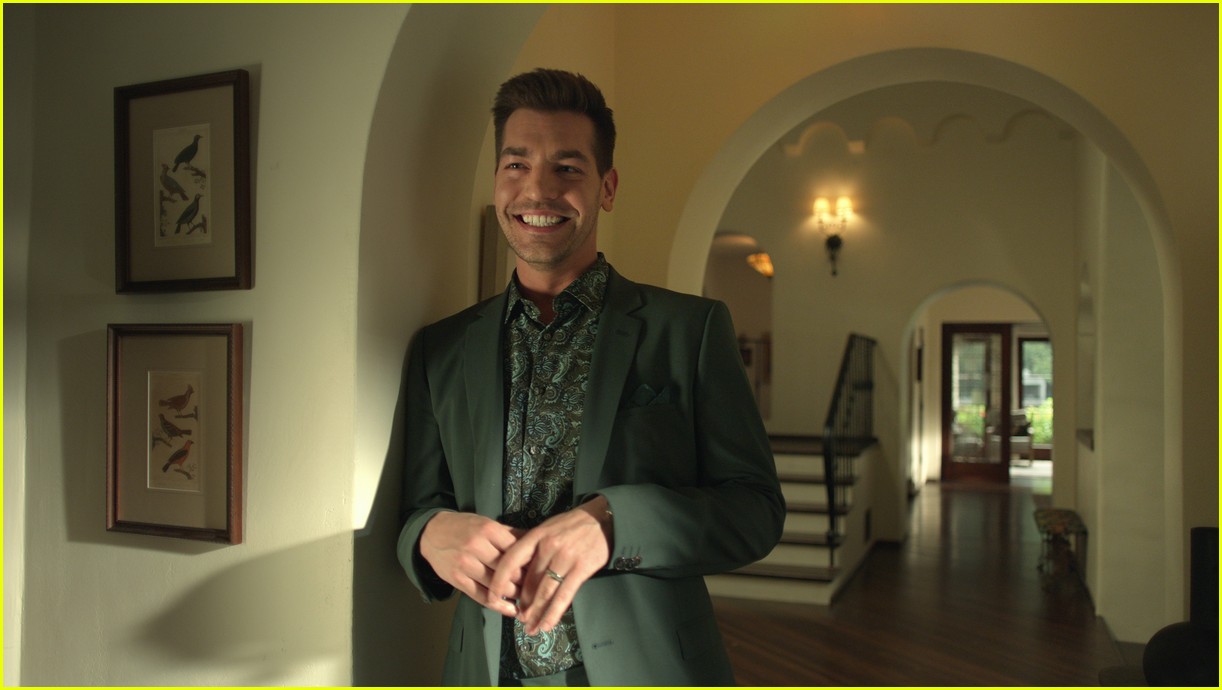 'No Good Deed' Trailer: Ray Romano & Lisa Kudrow Hide Secrets As They ...