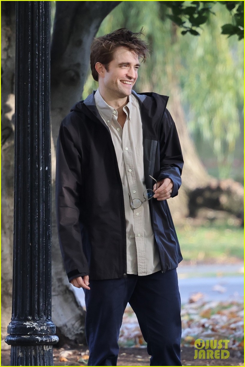 Robert Pattinson Spotted Filming 'The Drama' Scenes in Boston with Co ...