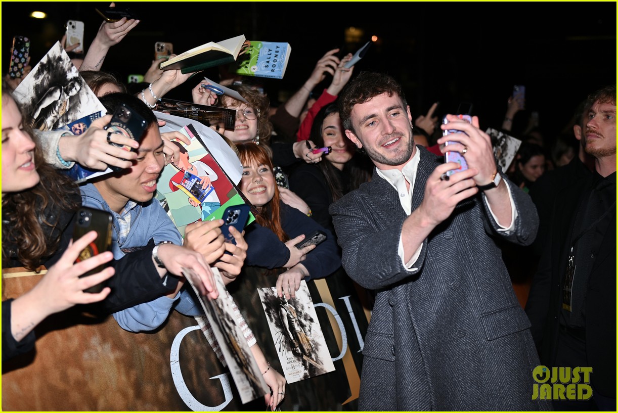 Paul Mescal Looks So Chic at 'Gladiator II' Premiere in Ireland: Photo ...