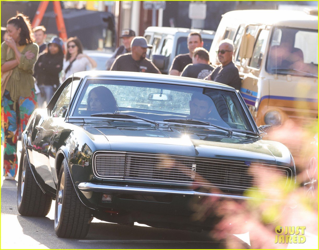 Chris Hemsworth, Halle Berry, & Mark Ruffalo Film Scenes for 'Crime 101 ...