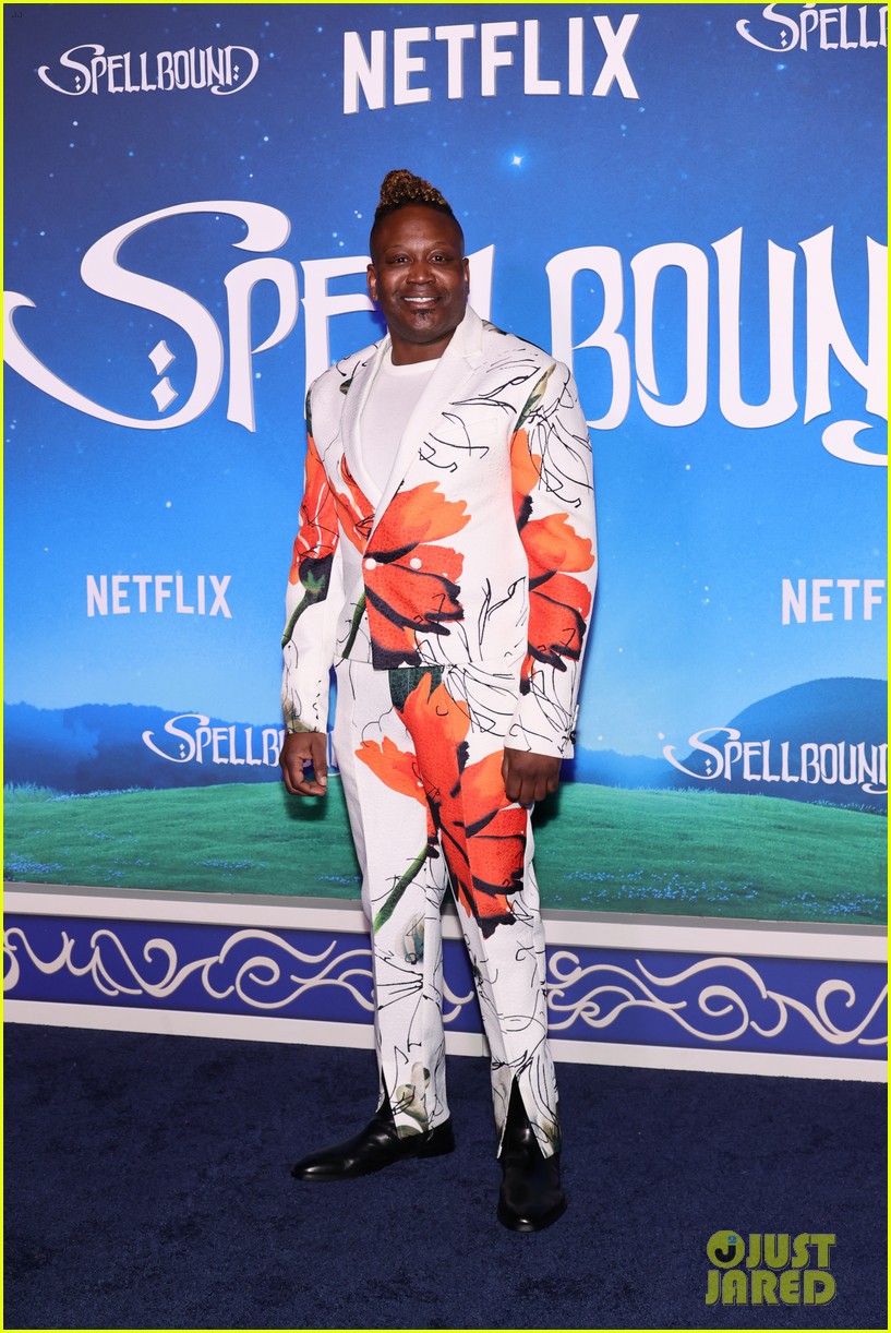 Rachel Zegler Attends 'Spellbound' NYC Premiere with Nicole Kidman on ...