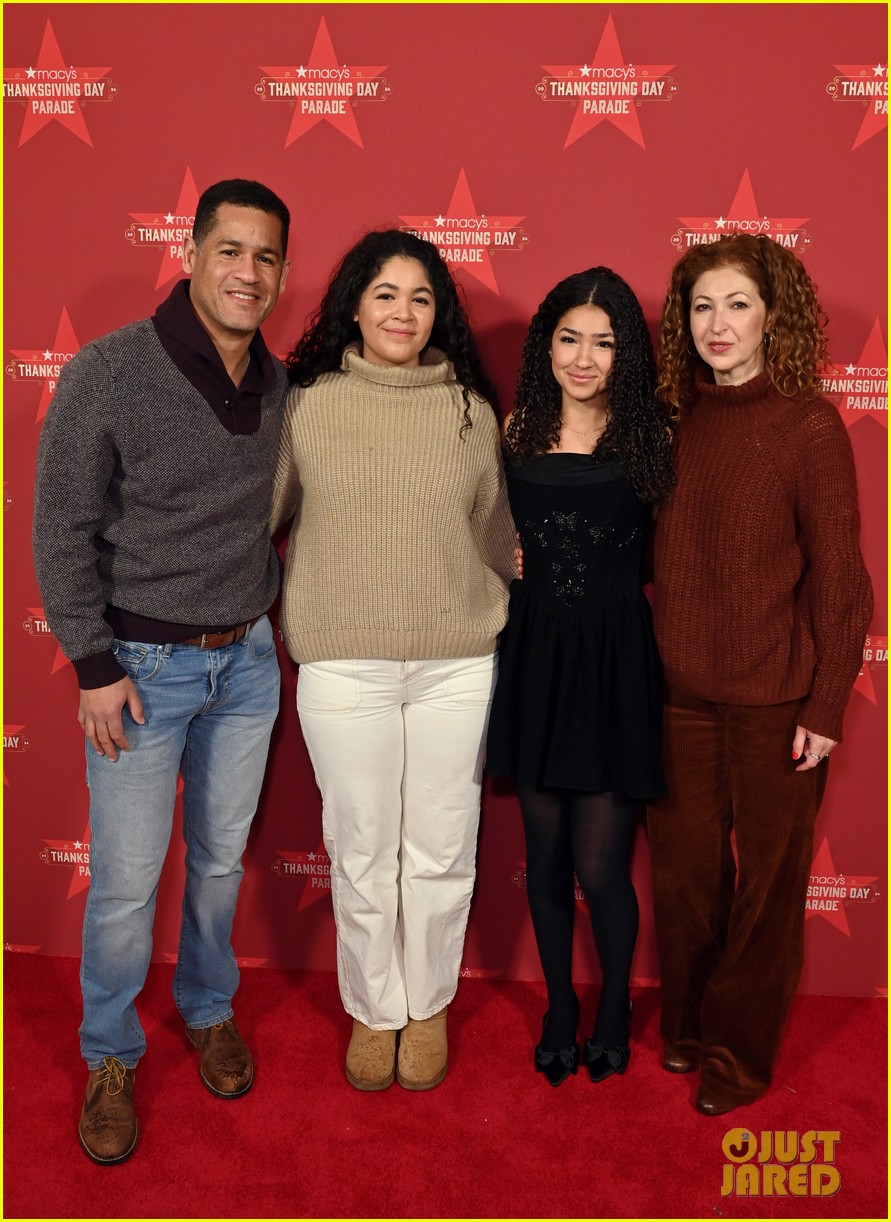 Jessica Chastain, Sherri Shepherd, Flavor Flav & More VIP Guests Attend ...