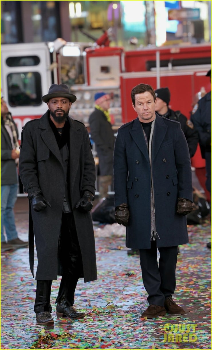 LaKeith Stanfield & Mark Wahlberg Film New Crime Thriller 'Play Dirty ...