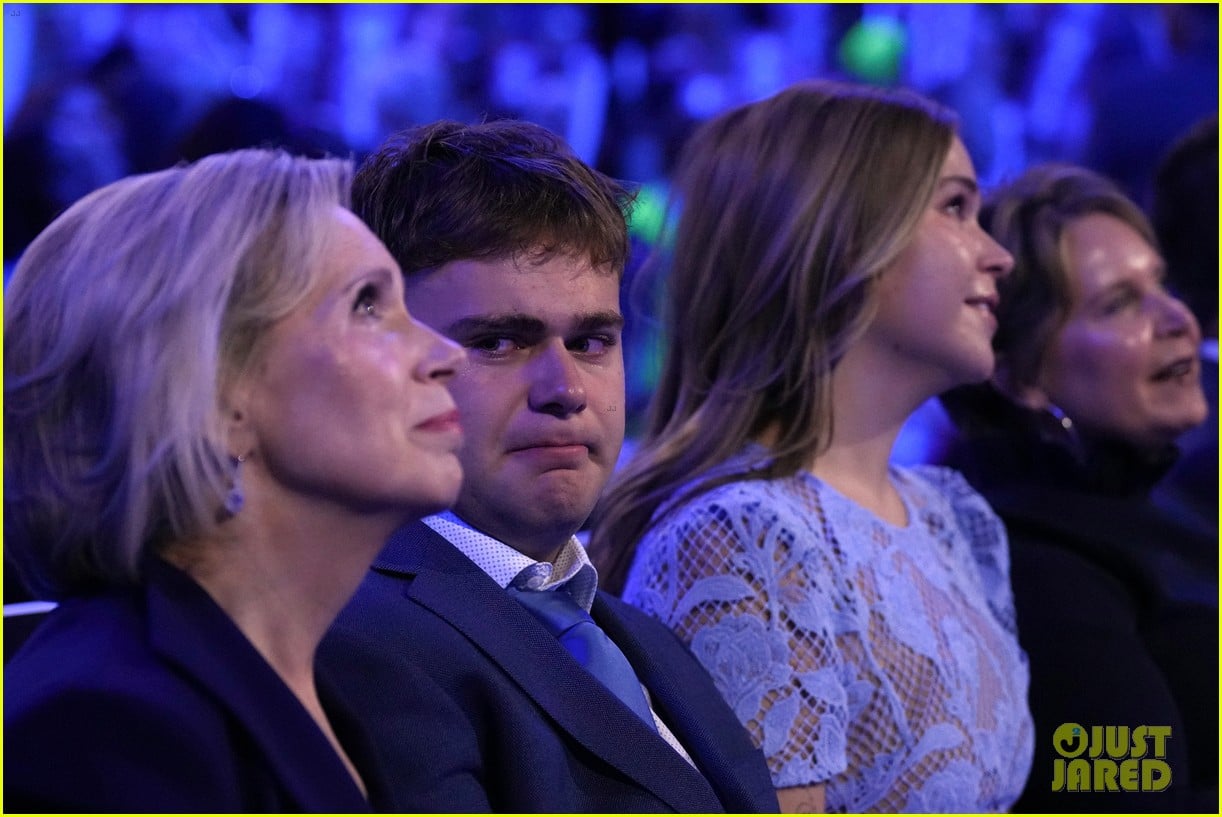 Photo: tim walz kids hope gus photos 26 | Photo 5095304 | Just Jared ...