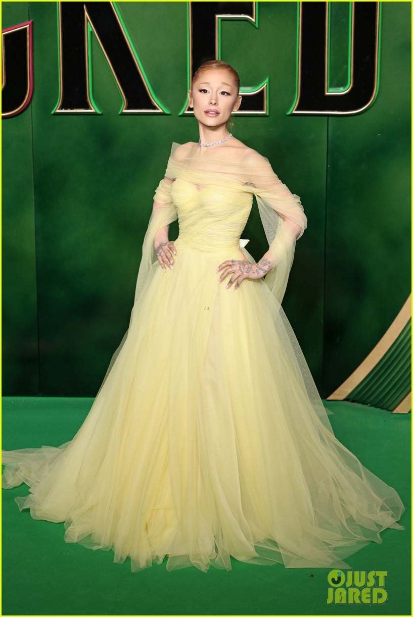 Ariana Grande & Cynthia Erivo Go High Fashion for 'Wicked' London ...