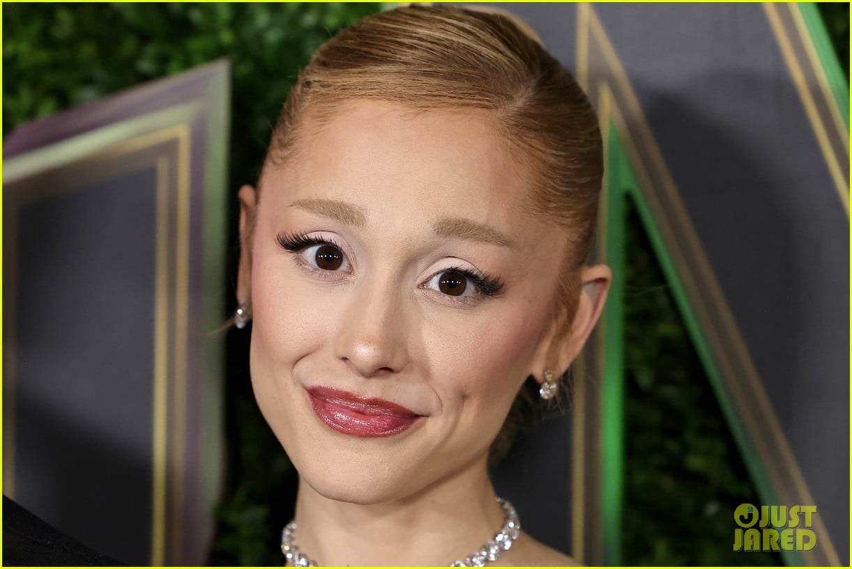 Ariana Grande & Boyfriend Ethan Slater Share Cute Moment on 'Wicked ...