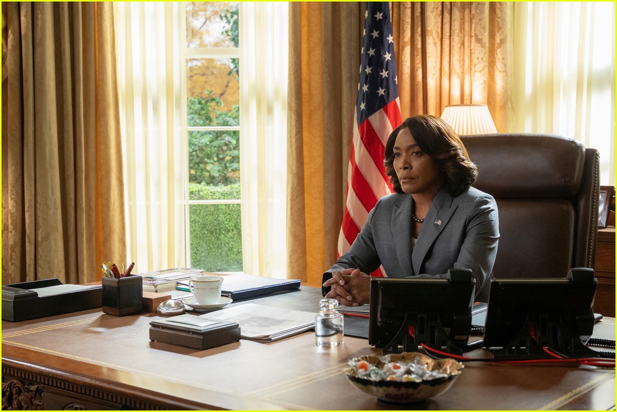 'Zero Day': Robert De Niro Stars as a Former President In First Look at ...