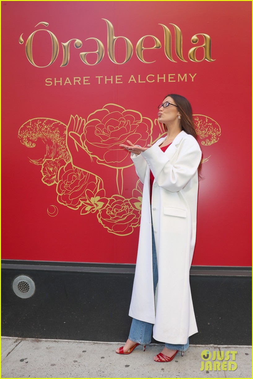 Bella Hadid Celebrates Opening of 'Orabella' Pop-Up Shop in NYC!: Photo ...