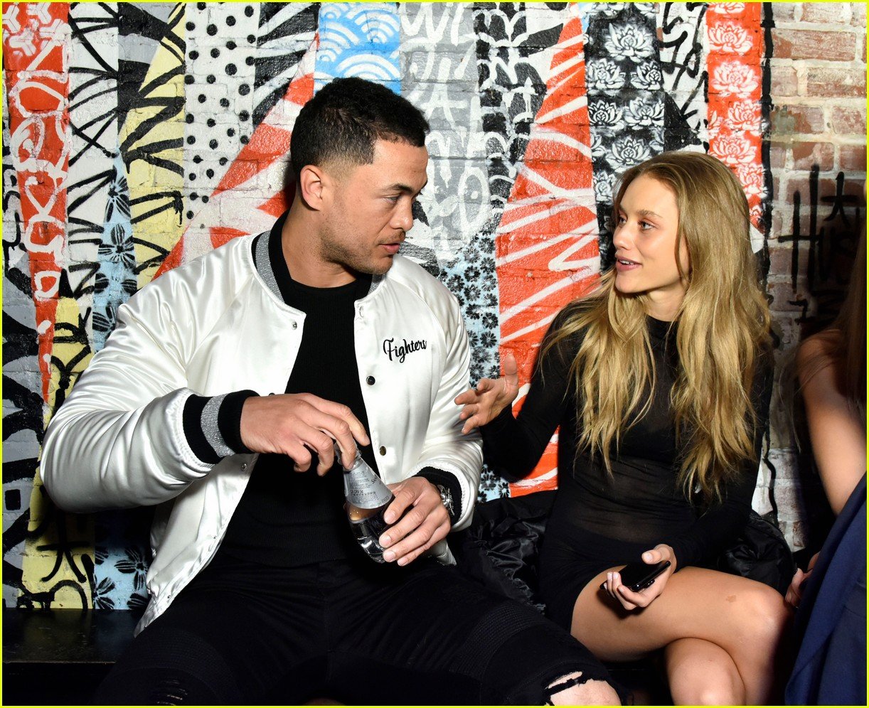 Cody Bellinger's Wife Chase Carter Once Dated His New Teammate ...