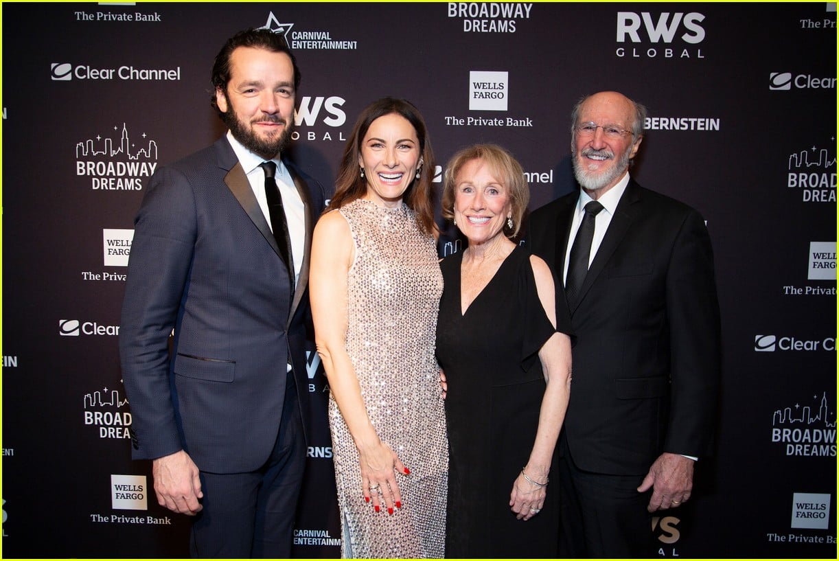 Laura Benanti Honored By Broadway Dreams for Being an Inspiration to ...