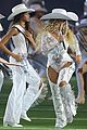 Blue Ivy Carter Dances with Mom Beyonce During Christmas Halftime Show!: Photo 5110624 | Beyonce ...