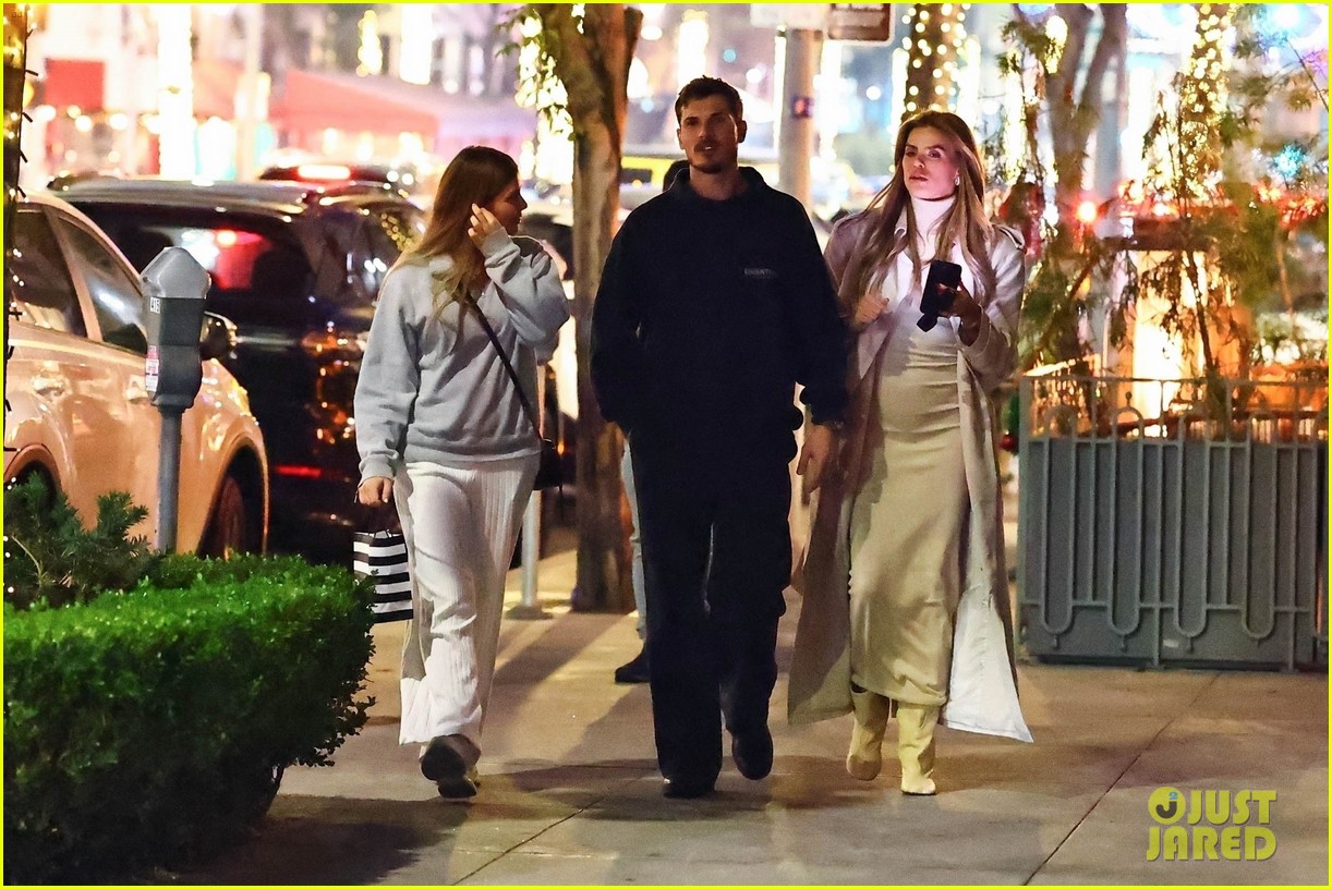 Brooks Nader & Gleb Savchenko Pack on the PDA After Rekindling Romance ...