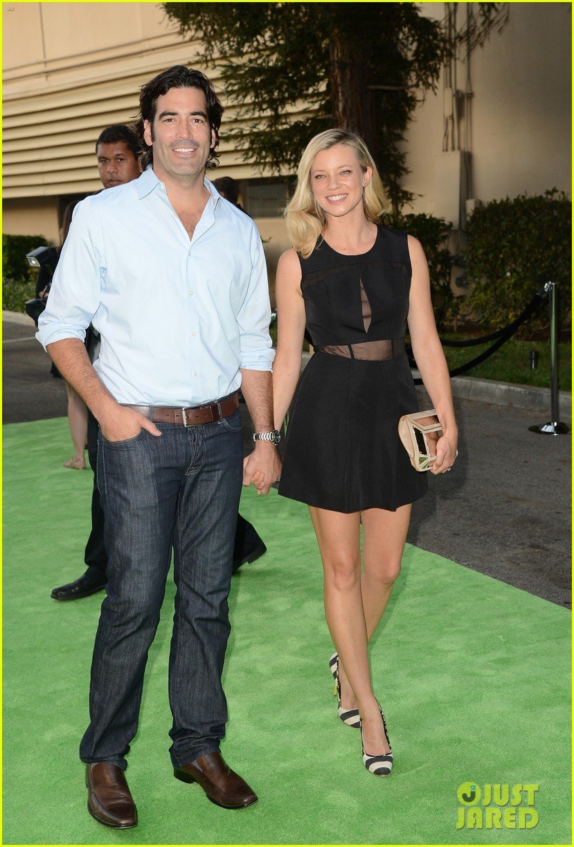 Is Carter Oosterhouse Single or Married? The Lifestyle Expert Is ...