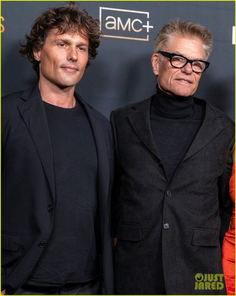 Harry Hamlin & Lisa Rinna Make Very Rare Red Carpet Appearance with His ...