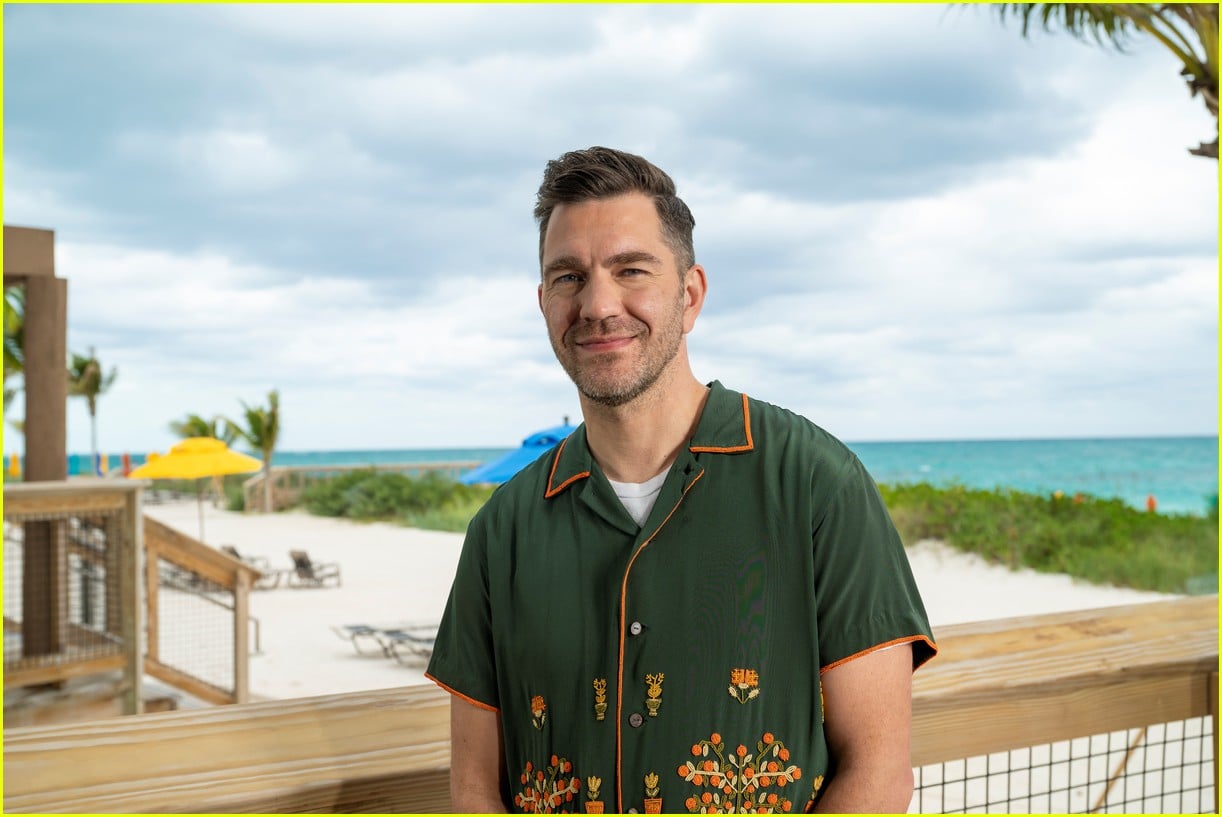 'Disney Parks Magical Christmas Day Parade' 2024 - Performers, Song ...