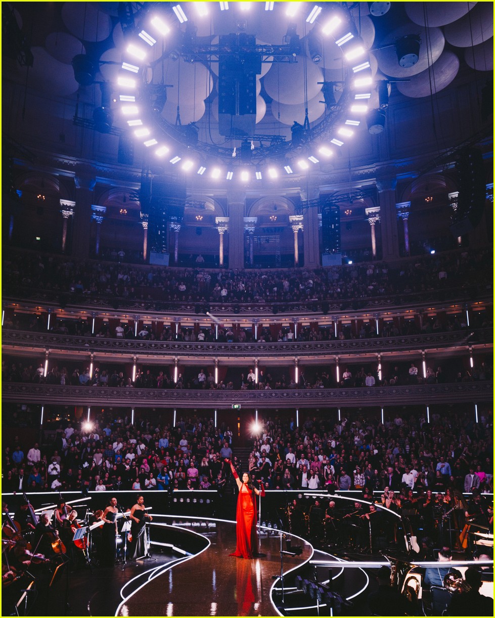 'An Evening With Dua Lipa' on CBS - How to Stream & Watch!: Photo ...