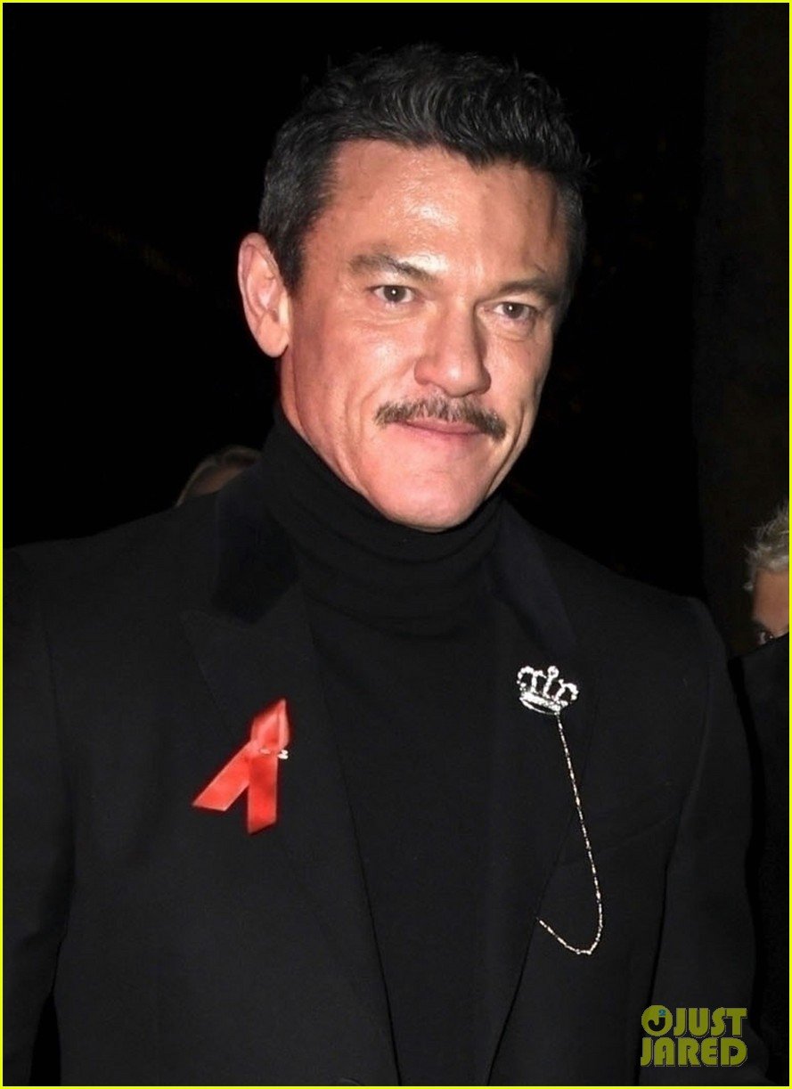 Luke Evans & Boyfriend Fran Tomas Attend 'The Devil Wears Prada ...