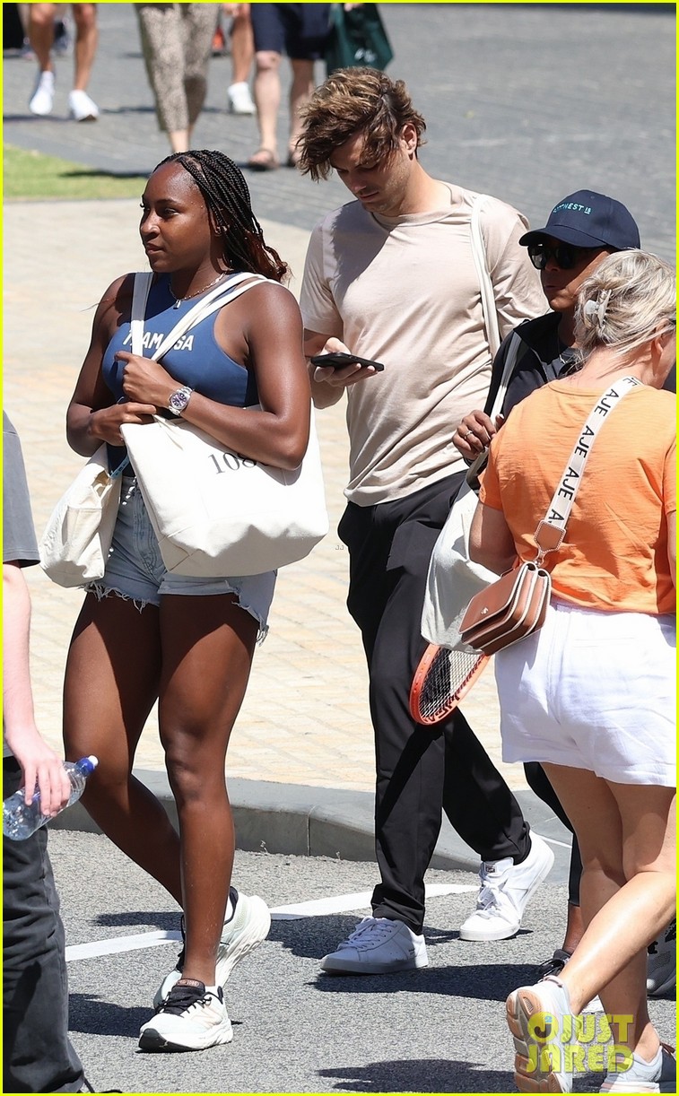 Coco Gauff & Taylor Fritz Hit the Beach in Perth Ahead of United Cup ...