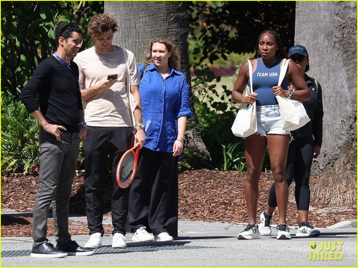 Coco Gauff & Taylor Fritz Hit the Beach in Perth Ahead of United Cup ...