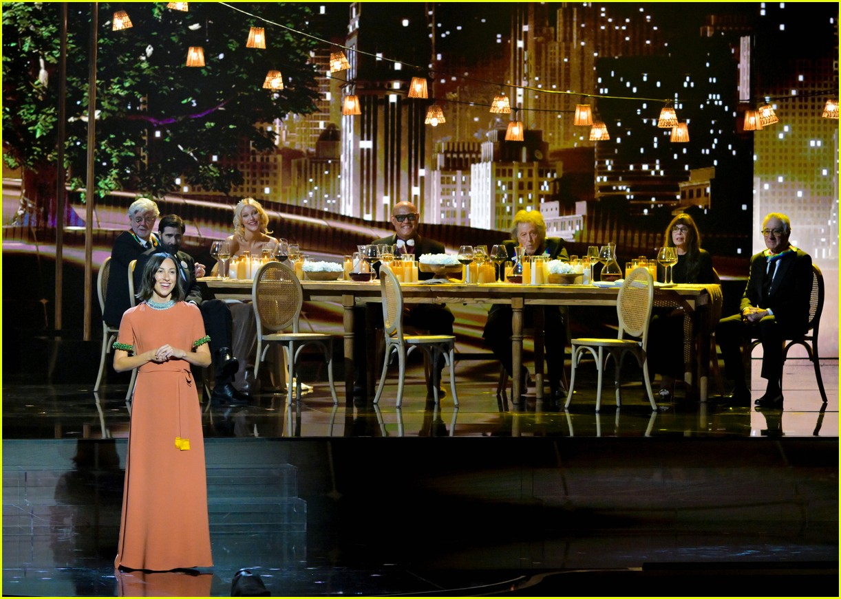 Watch Grace VanderWaal Sing 'The Impossible Dream' at Kennedy Center ...