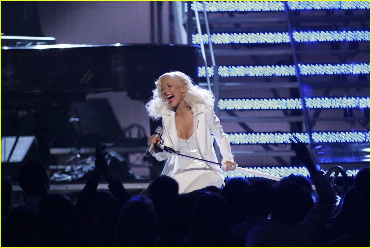 'GRAMMY Greats: The Most Memorable Moments' CBS Special - Hosts ...