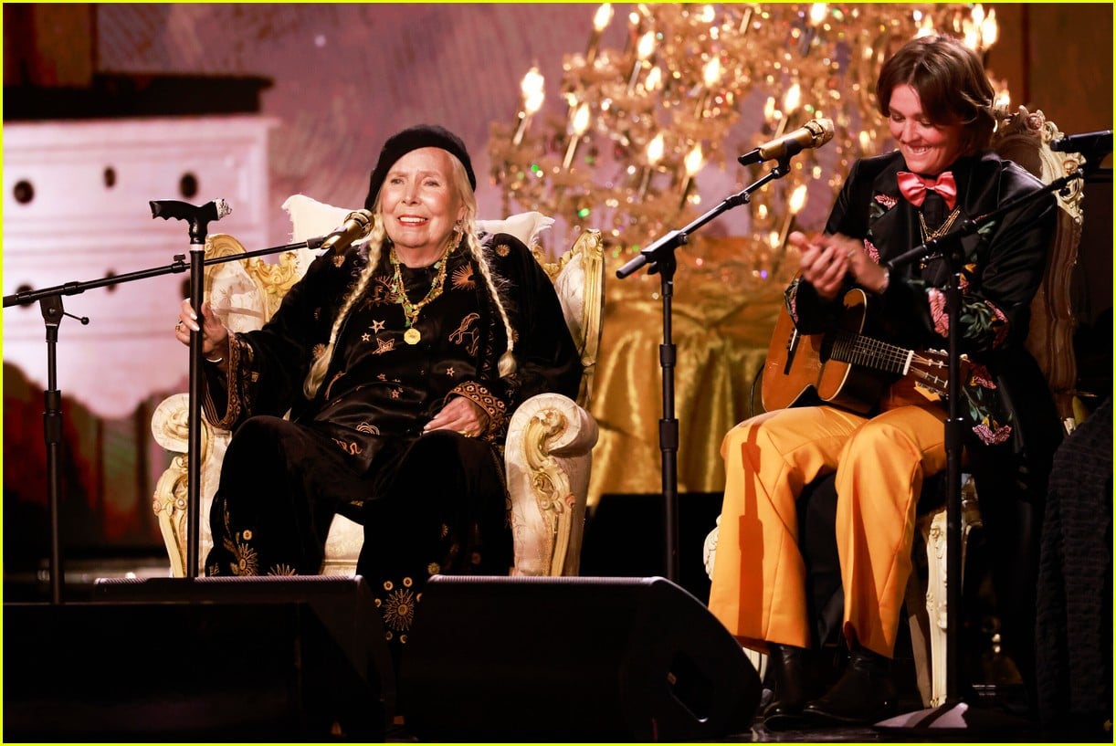 'GRAMMY Greats: The Most Memorable Moments' CBS Special - Hosts ...