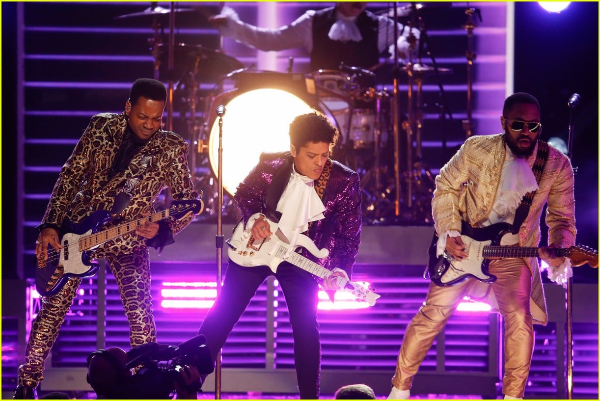 'GRAMMY Greats: The Most Memorable Moments' CBS Special - Hosts ...