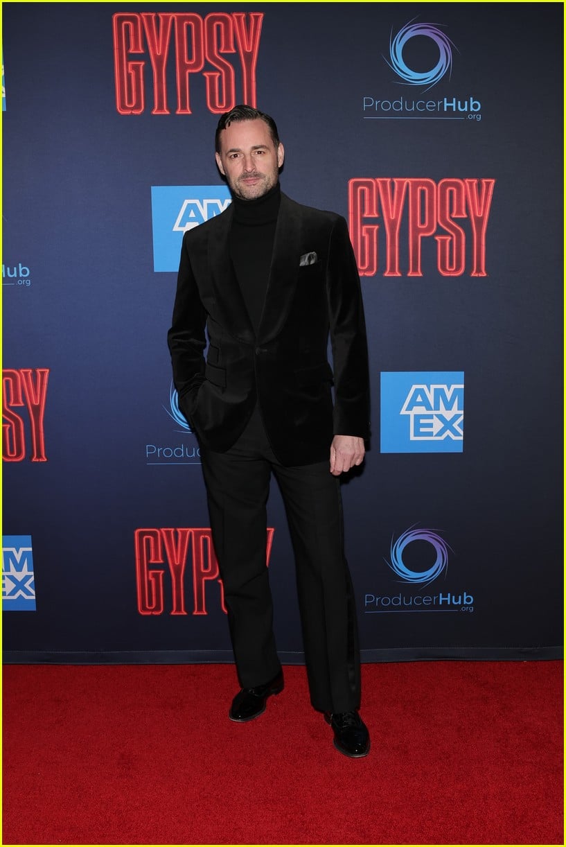 Broadway Besties Lea Michele & Jonathan Groff Support Audra McDonald at ...