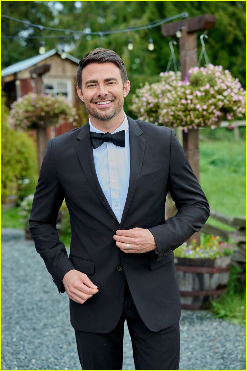 Hallmark Movie 'Happy Howlidays' Gets Early Release on Hallmark+, Introducing Fans to Newcomer ...